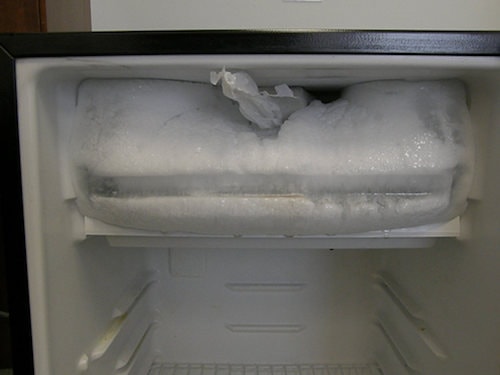 Easy Hacks on How to Defrost a Freezer Fast